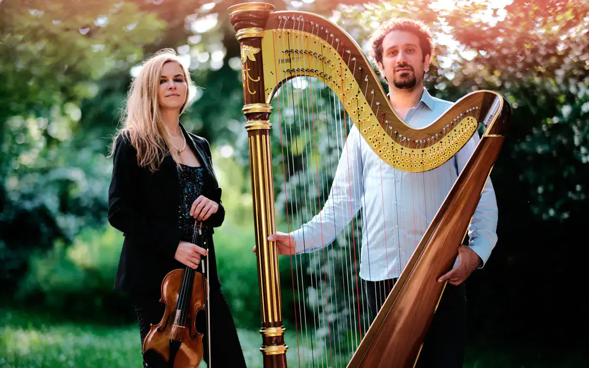 Violine & Harfe Duo buchen: Kinora – Exklusive Konzerte & Events